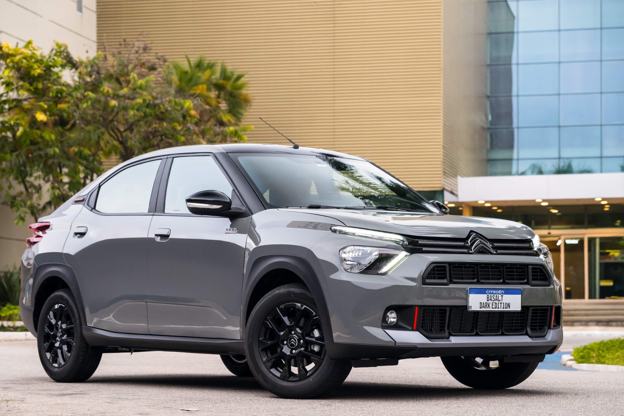 Uber recua e mantém Citroën Basalt e VW Virtus na categoria Black até ...