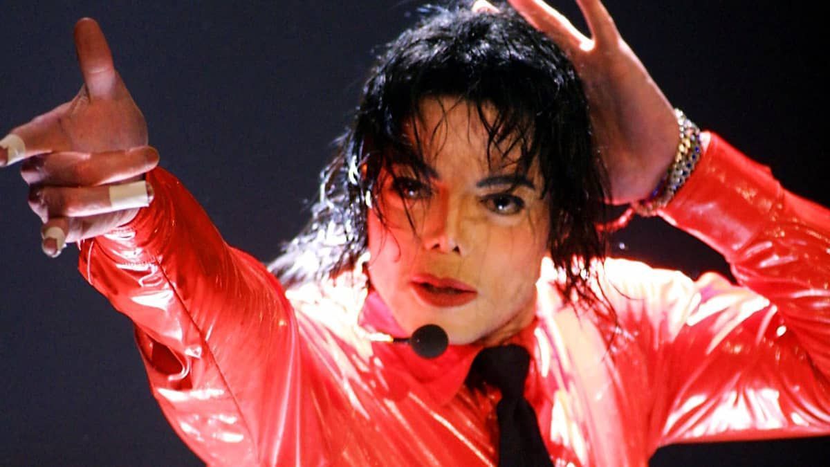 Motorista brasileiro de Michael Jackson tem relíquia do cantor que vale ...